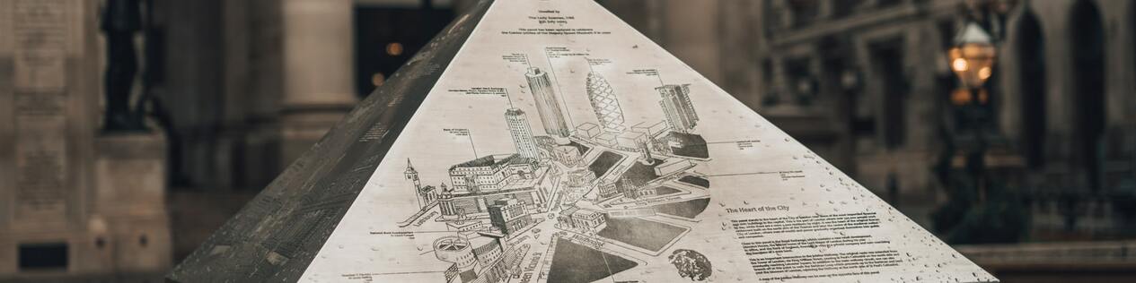 Map - LinkedIn Background - Get some inspiration!