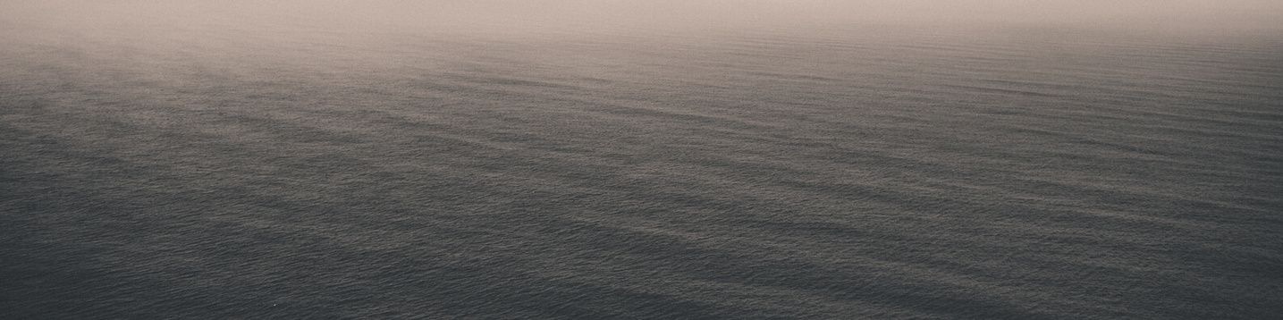 Calm Waves - LinkedIn Background - Get some inspiration!